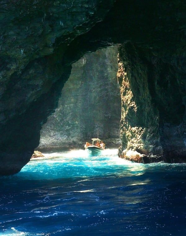 Na Pali Raft Cave Patrol - Summer Adventure